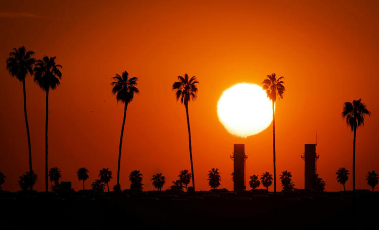 India heatwave alert 2026: Govt issues emergency warning; here's what ...