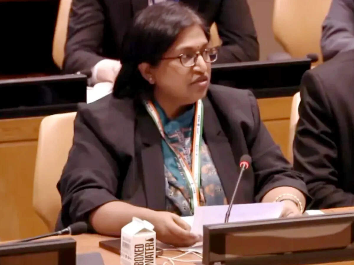 Safe, unimpeded maritime passage through Strait of Hormuz should be ...