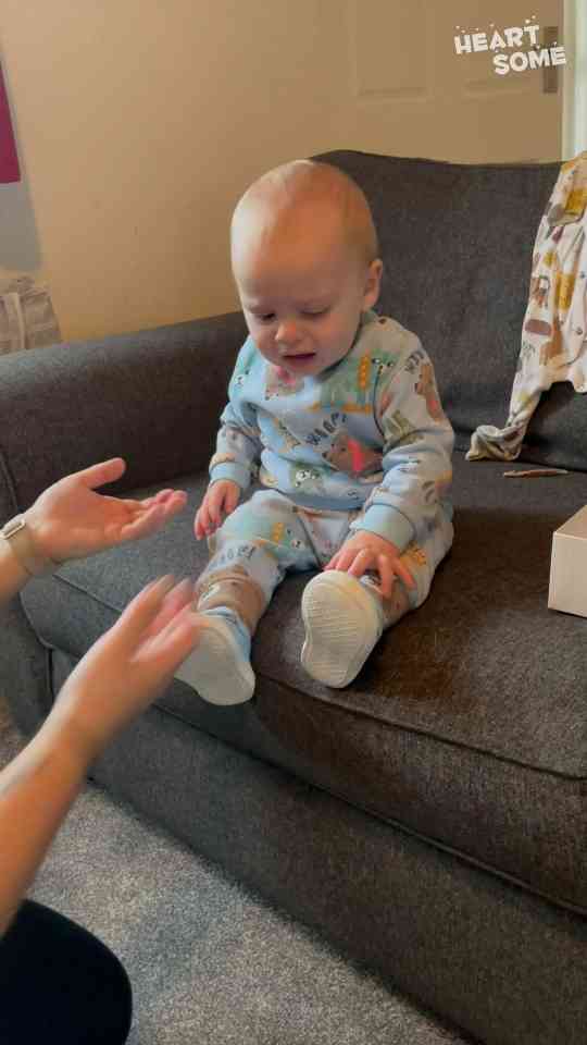 11-month-old baby tries shoes for the first time: Hilariously cute reaction