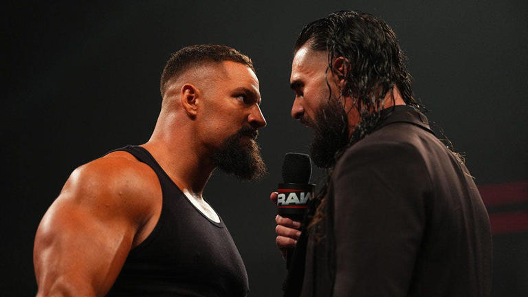 Jacob Fatu hits Roman Reigns with the Tongan death grip, Seth Rollins ...