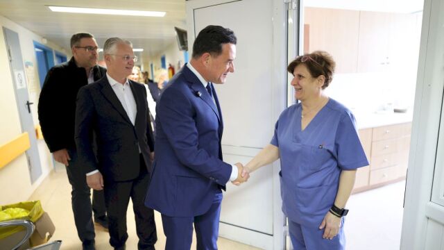 Γεωργιάδης: Επίσκεψη στο Κέντρο Υγείας Μεγαλόπολης και στο Γενικό ...