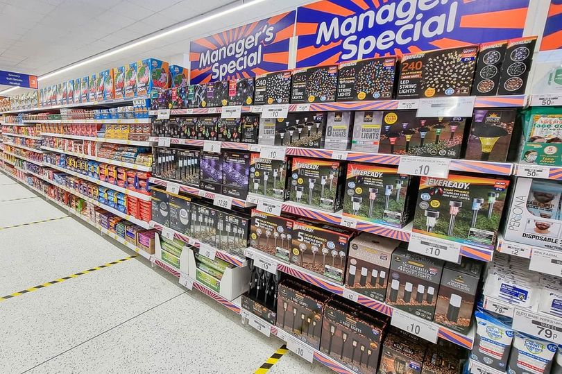New B&M store set to take over former Debenhams at Stirling shopping centre