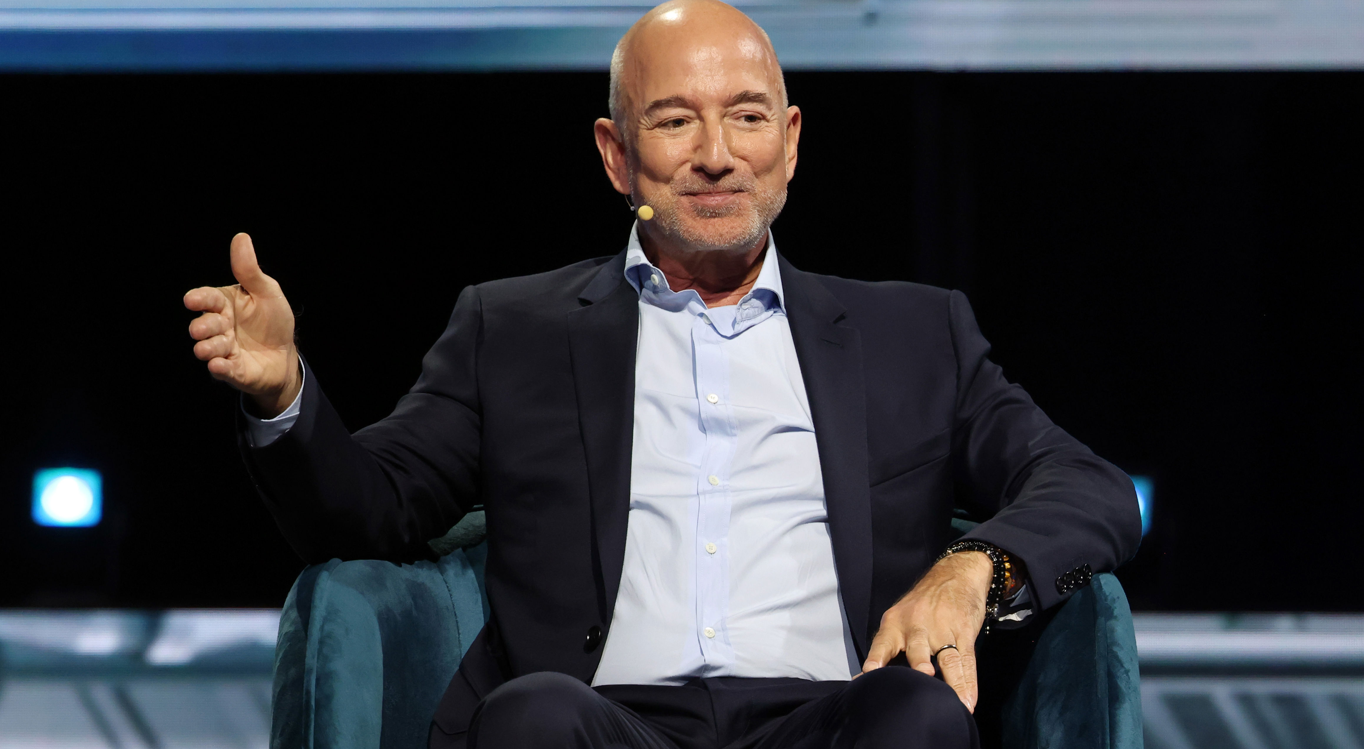 Jeff Bezos says having a 7-year plan over a 3-year plan can be the key ...