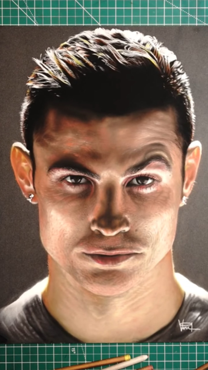 Quick Cristiano Ronaldo portrait drawing for football fans