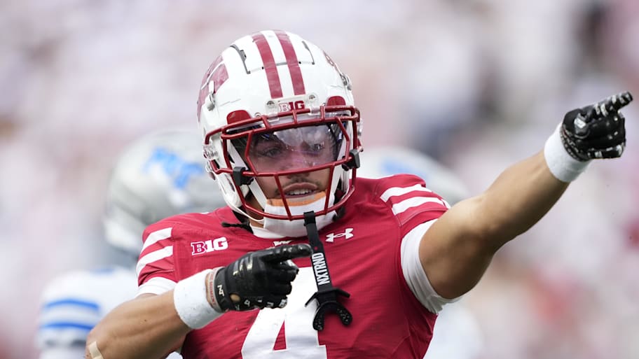 Undrafted Badgers WR sparks Colts competition that no one saw coming