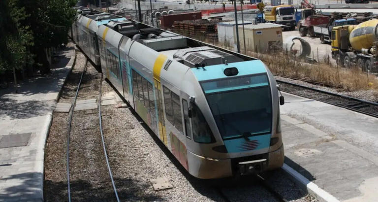 Πρωτομαγιά: Ακινητοποιημένα τρένα και προαστιακός – Πώς θα ...
