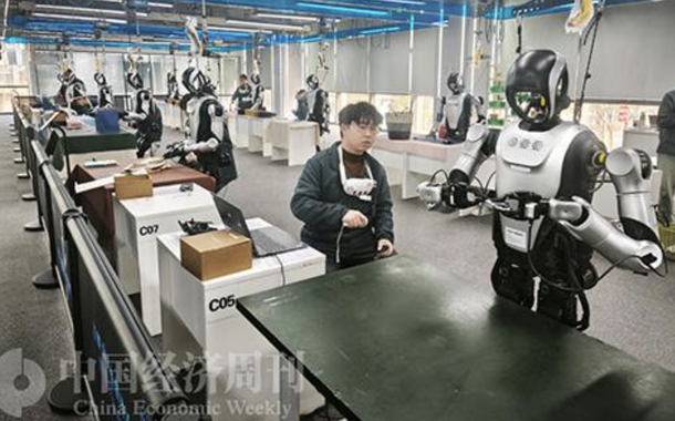 Centros de treinamento de robôs humanoides se multiplicam na China
