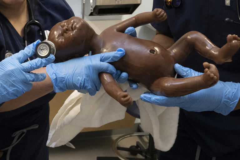 Inside CCP’s new simulation lab, nursing students care for an AI ...