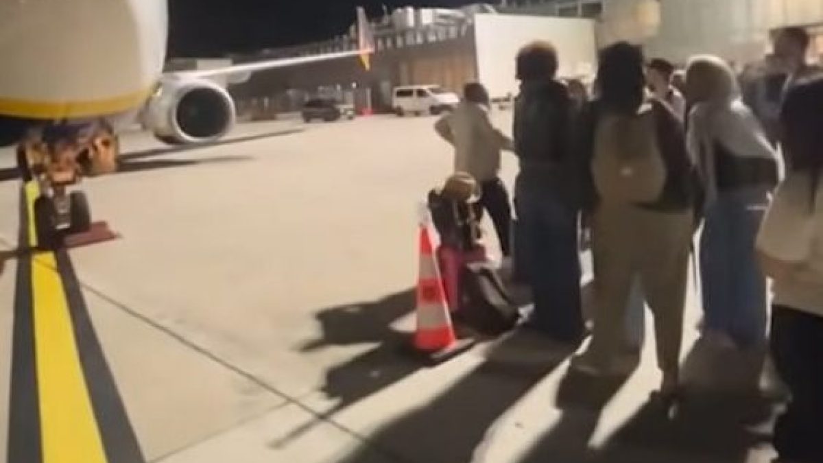 France holidaymakers caught in EES queues due to biometric kiosk faults