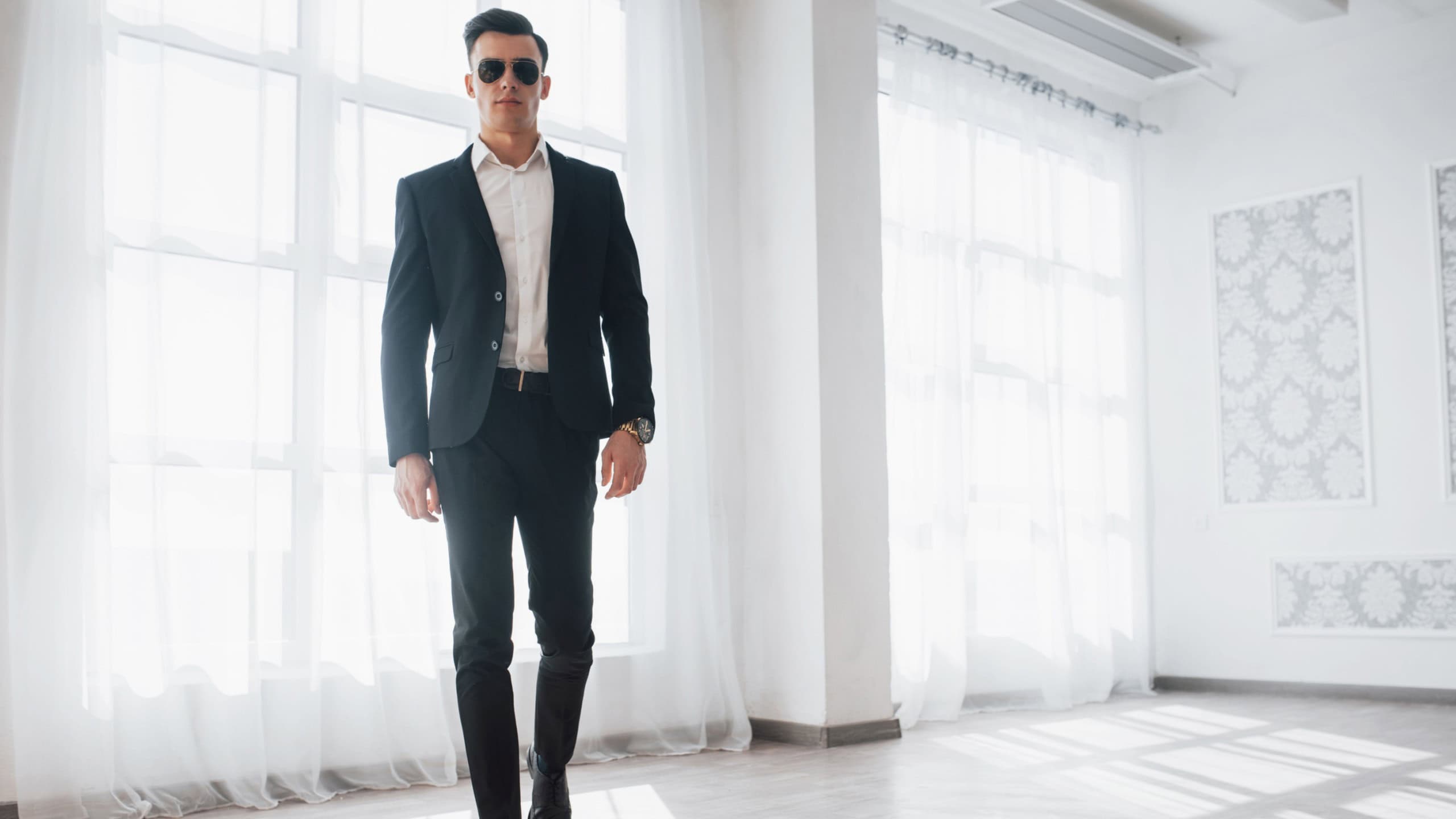 10 things people notice about you within seconds