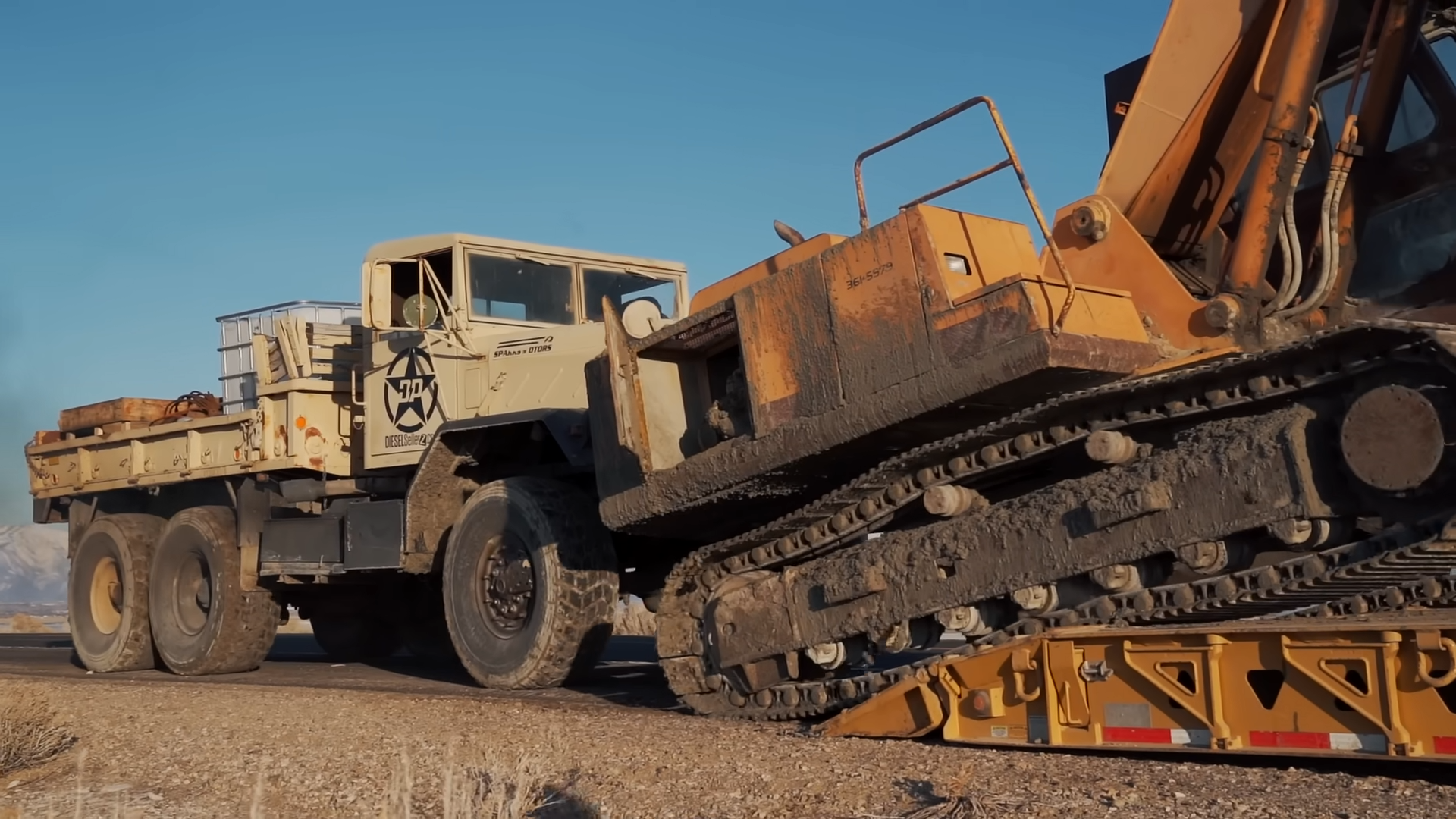 A 50,000-pound excavator sank into quicksand - then they brought ...