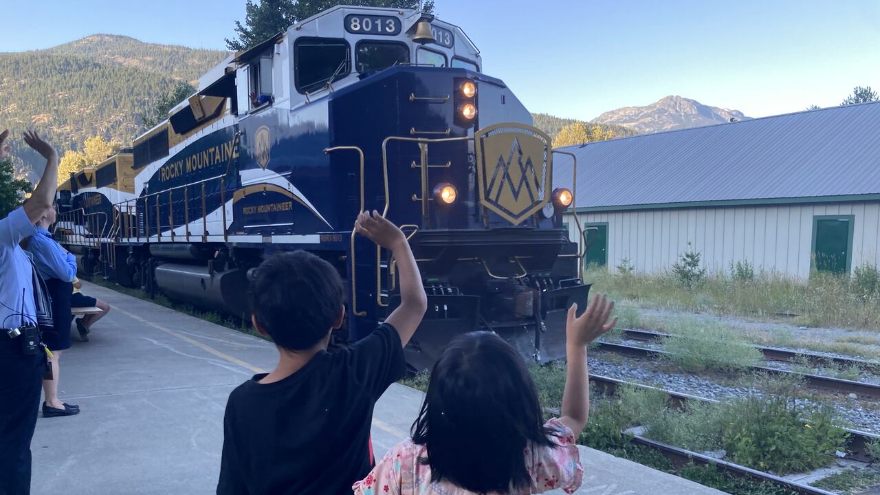 These BC kids spend their days greeting train passengers, but beloved ...