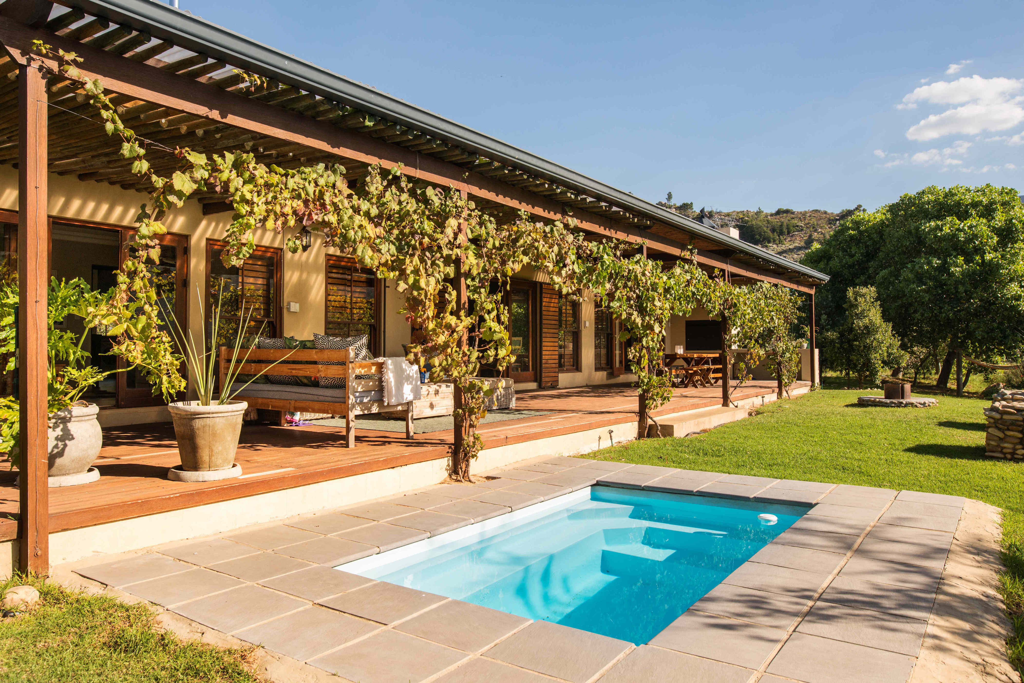 6 outdoor upgrades that can boost your home’s value almost instantly