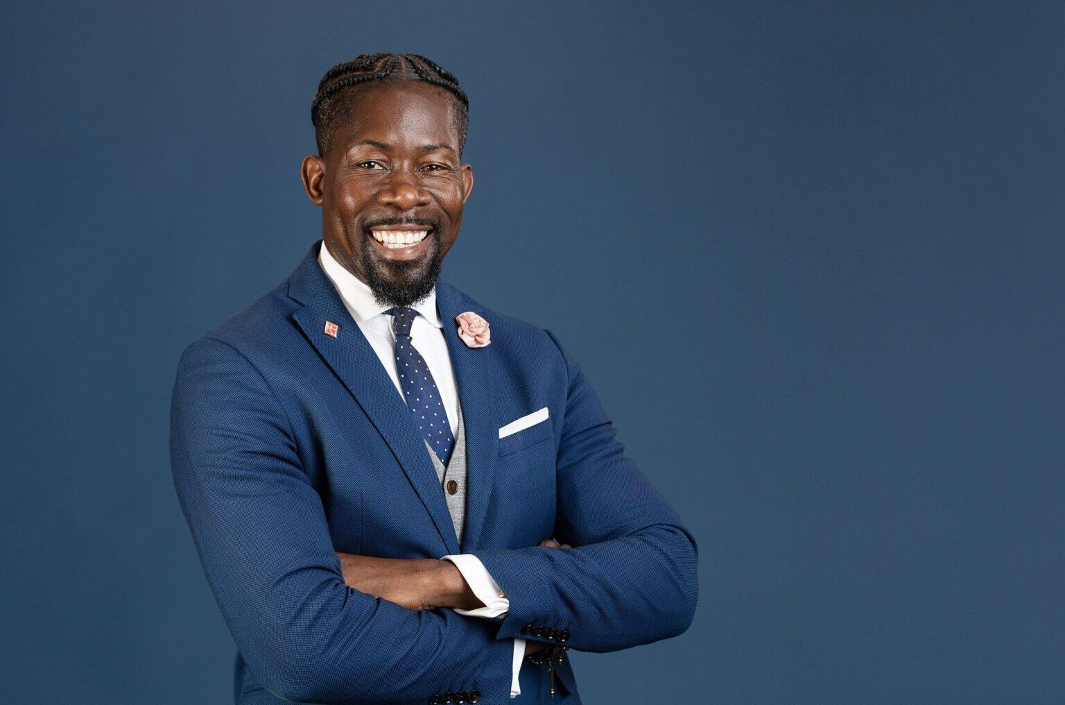 Iowa auditor shares report on former Des Moines superintendent Ian Roberts