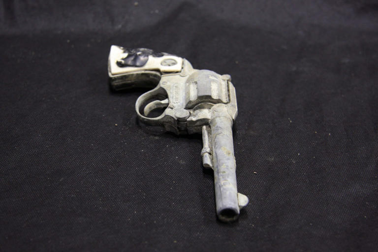 Martin family’s deaths officially an accident, but evidence keeps ...