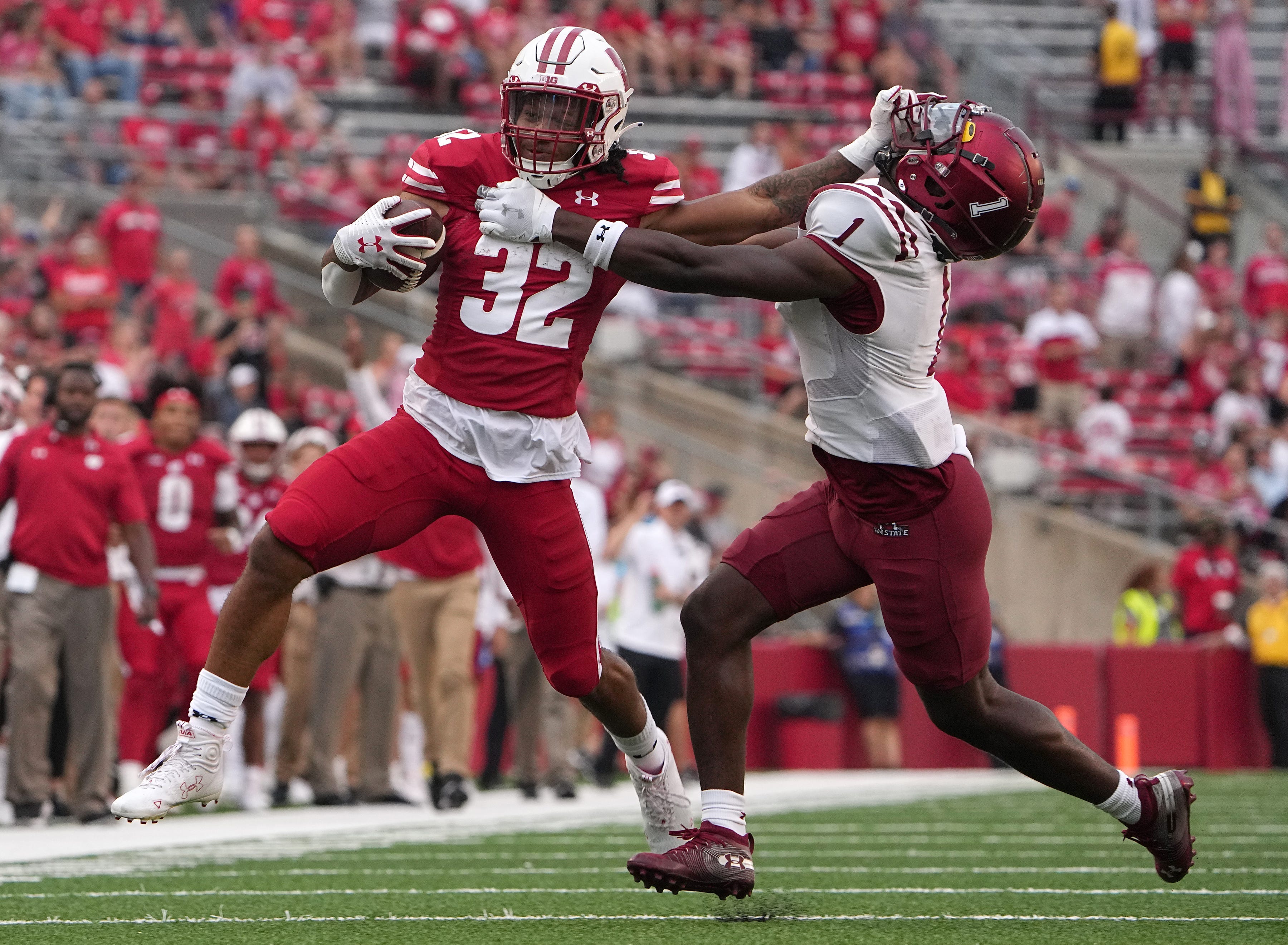 Former Wisconsin running back invited to Broncos' rookie minicamp