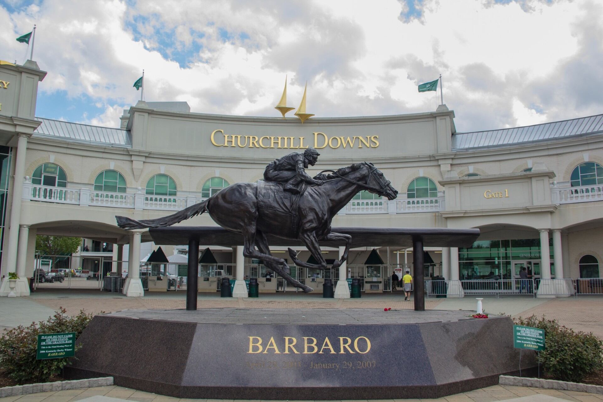 20 years after Barbaro’s Derby win, how a Triple Crown hopeful made an ...