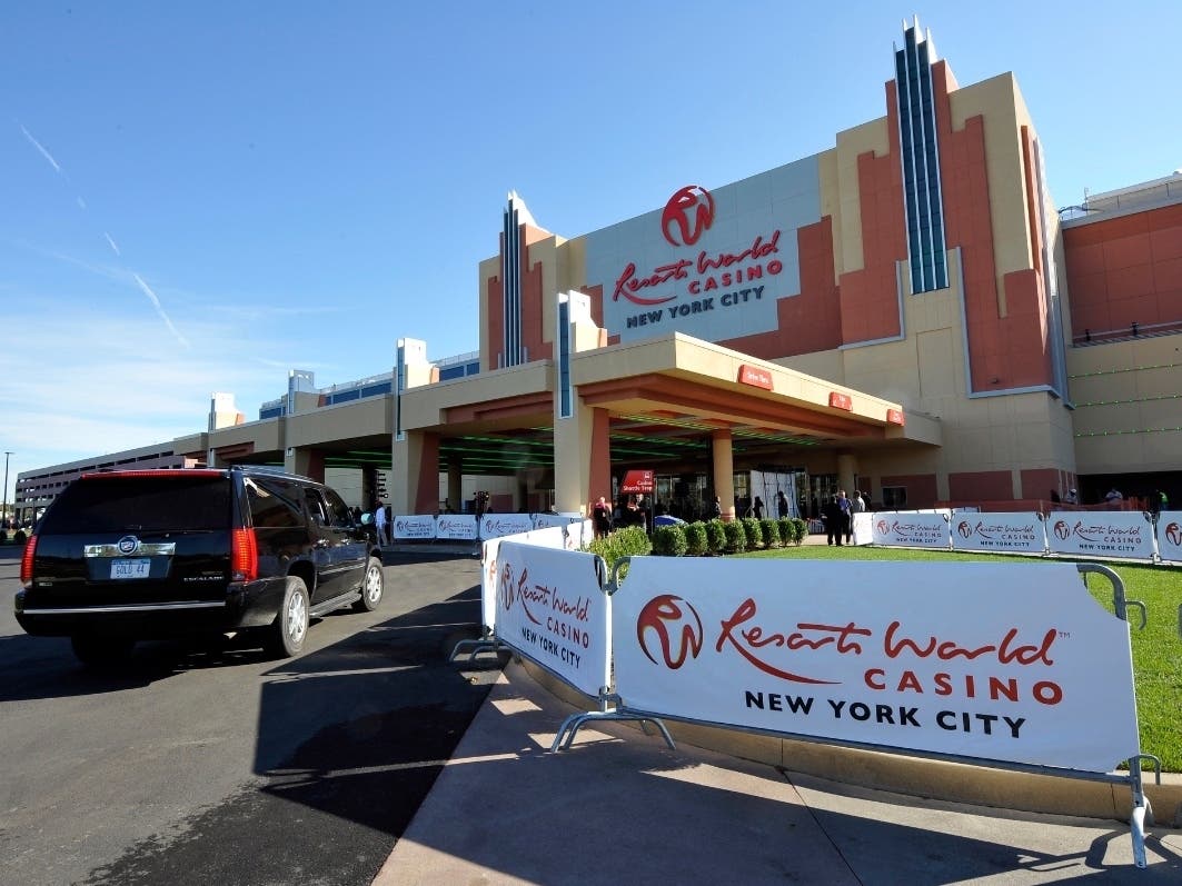 Resorts World launches NYC's 1st full-scale casino
