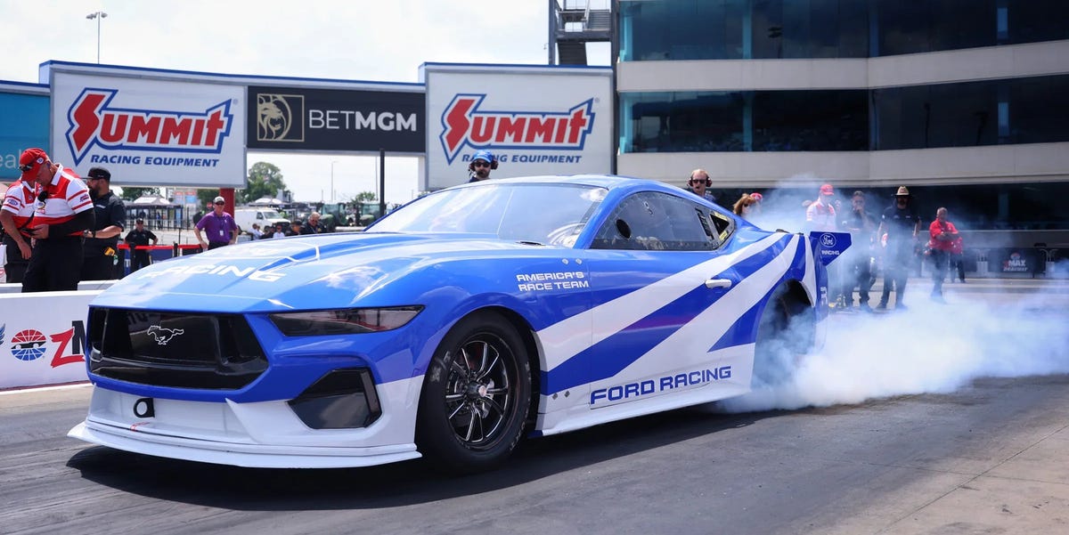 Ford’s 2200-HP Mustang Cobra Jet just became the world’s quickest and ...