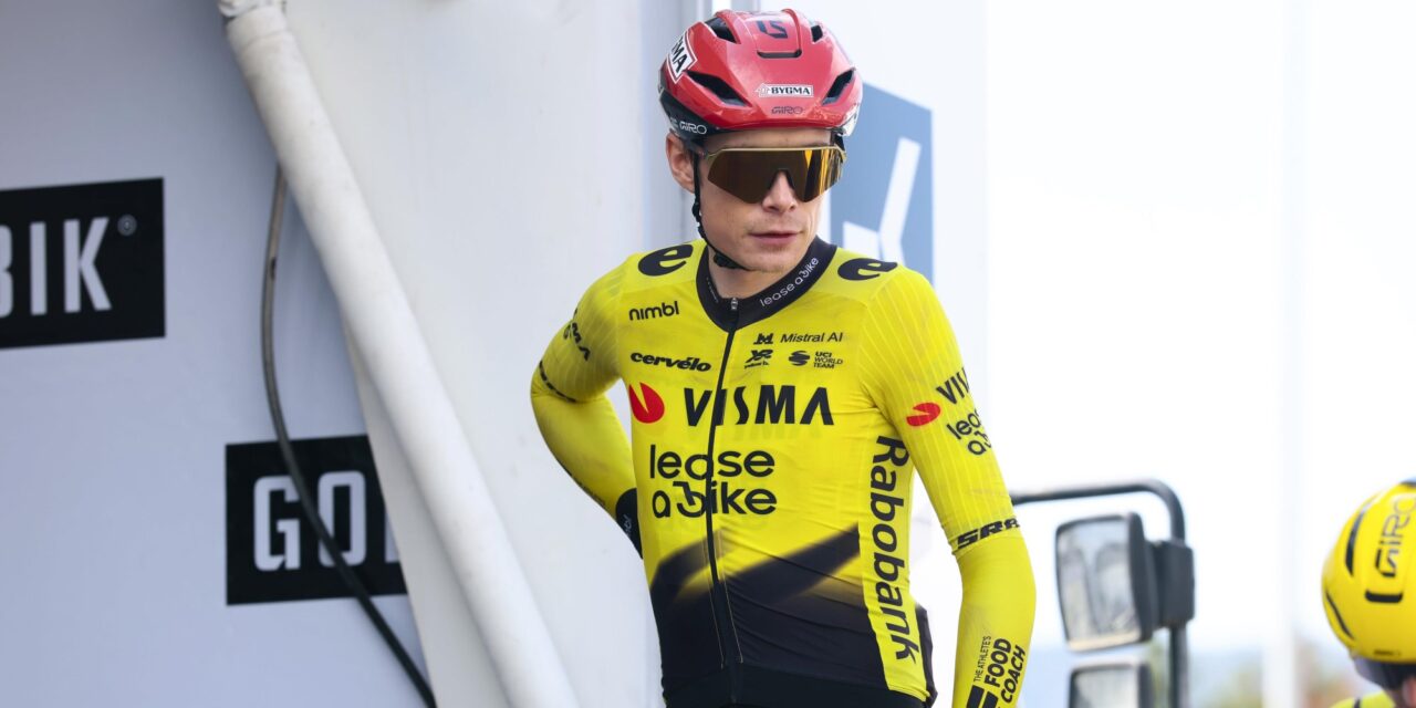 Jonas Vingegaard baalt van vlucht naar Italië: "Mondmaskers en ...