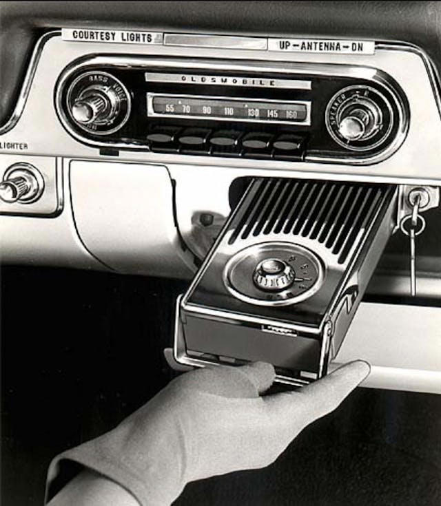 3 strange (but useful) vintage car options