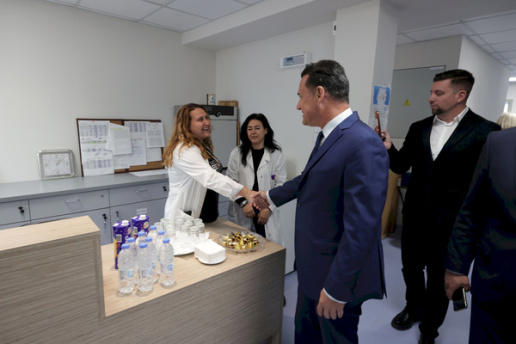 Γεωργιάδης: Επίσκεψη στο Κέντρο Υγείας Μεγαλόπολης και στο Γενικό ...