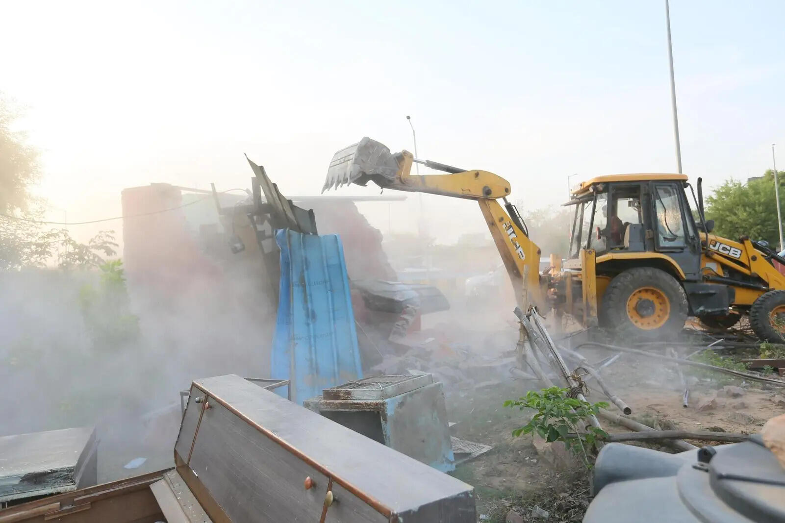JMC carries out eviction drive at congested locations