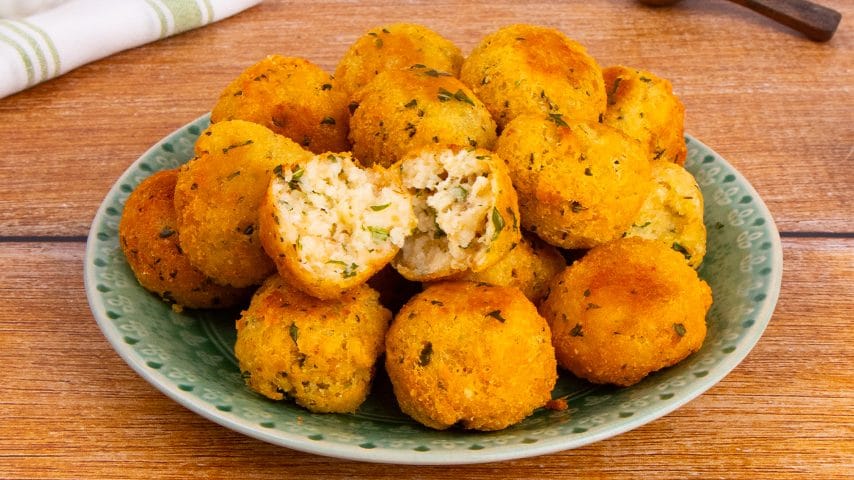 Polpette di rucola: il secondo piatto leggero e saporito!