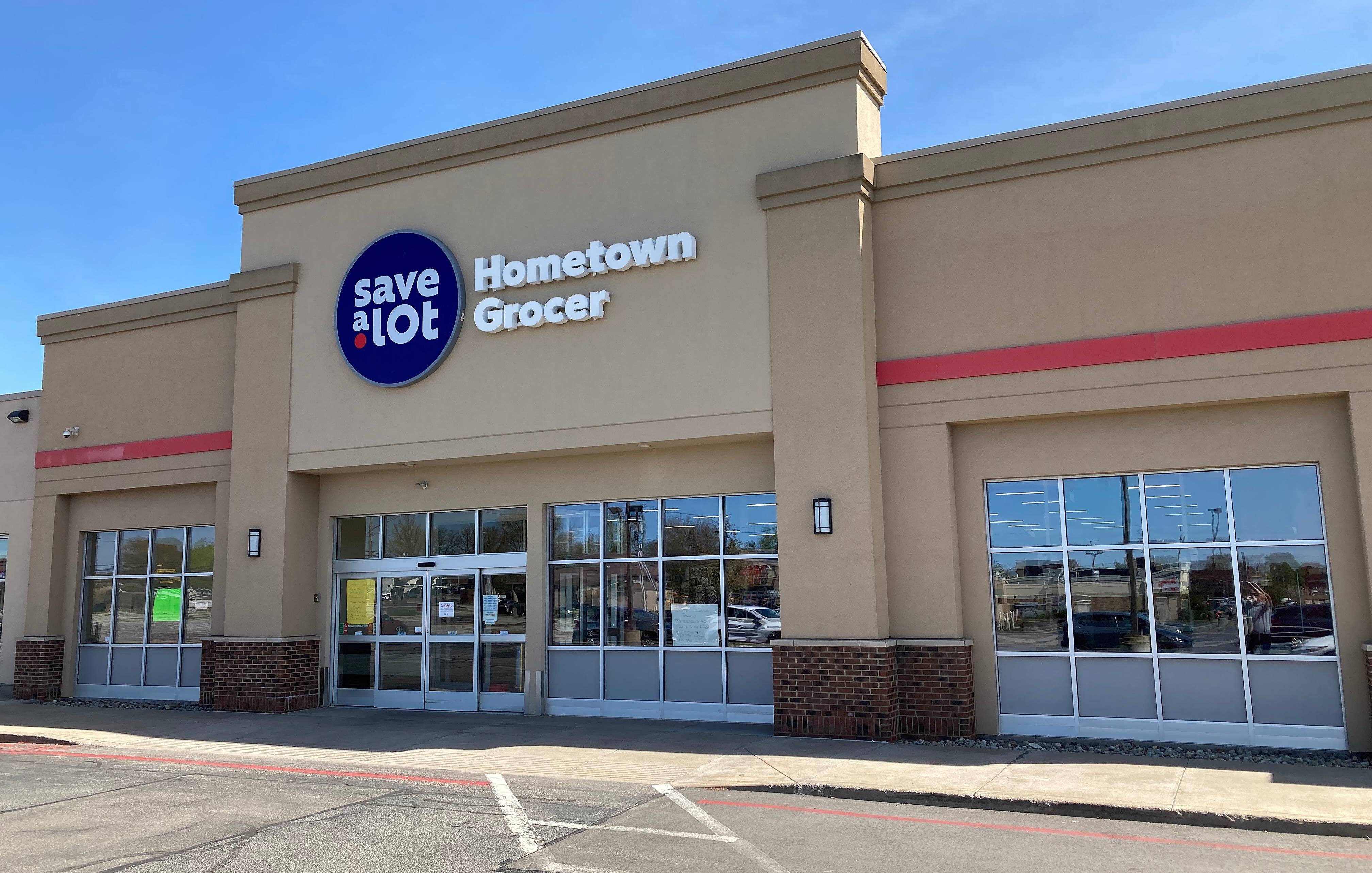 Erie Save A Lot stores close as licenses expire. One has reopened