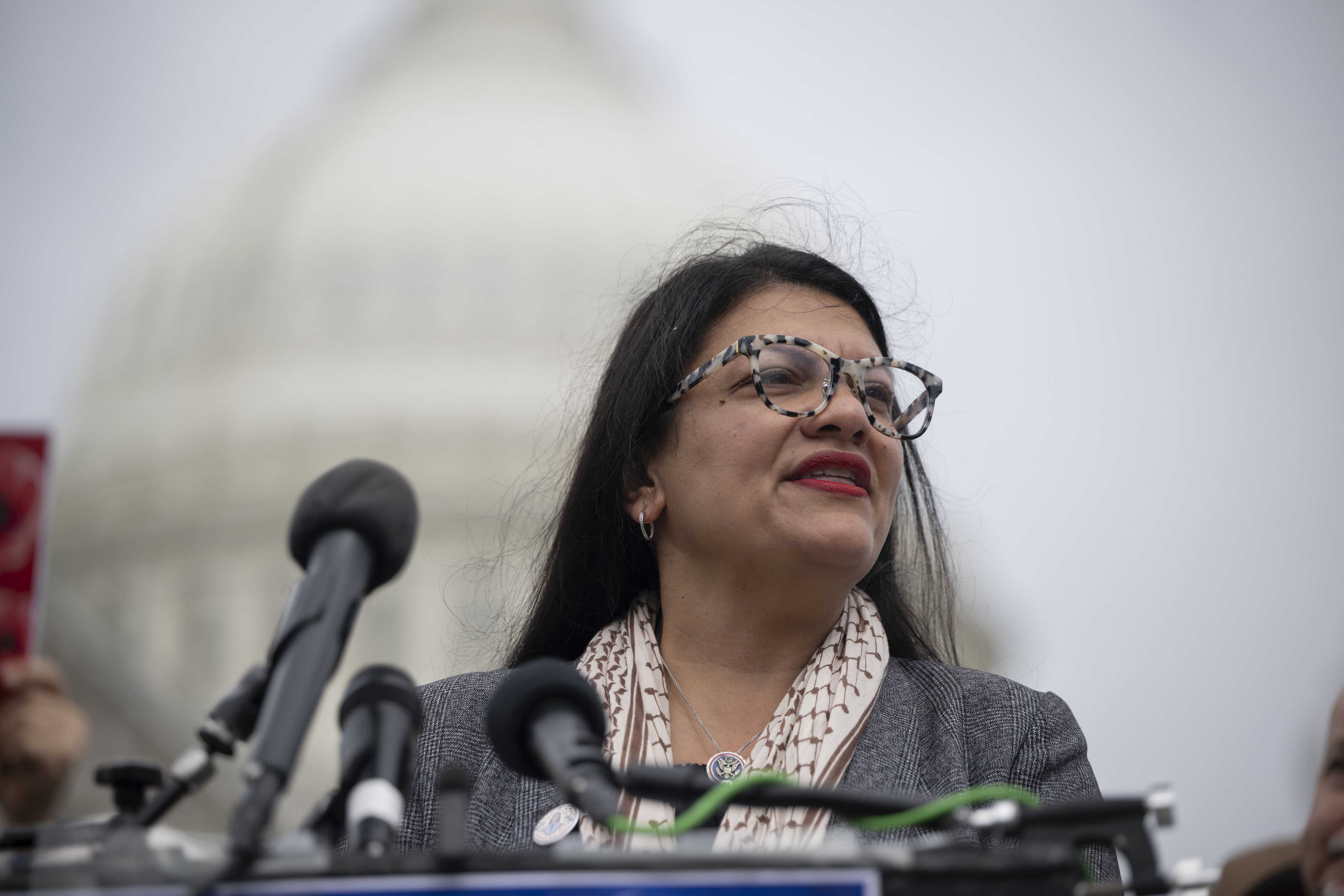 Democrats introduce bill to more than triple the minimum wage