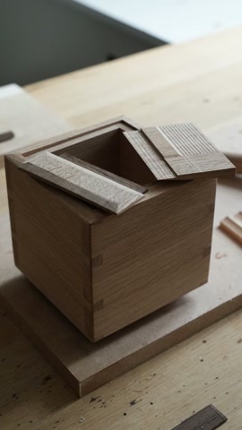 Handmade dovetail box with satisfying push lid