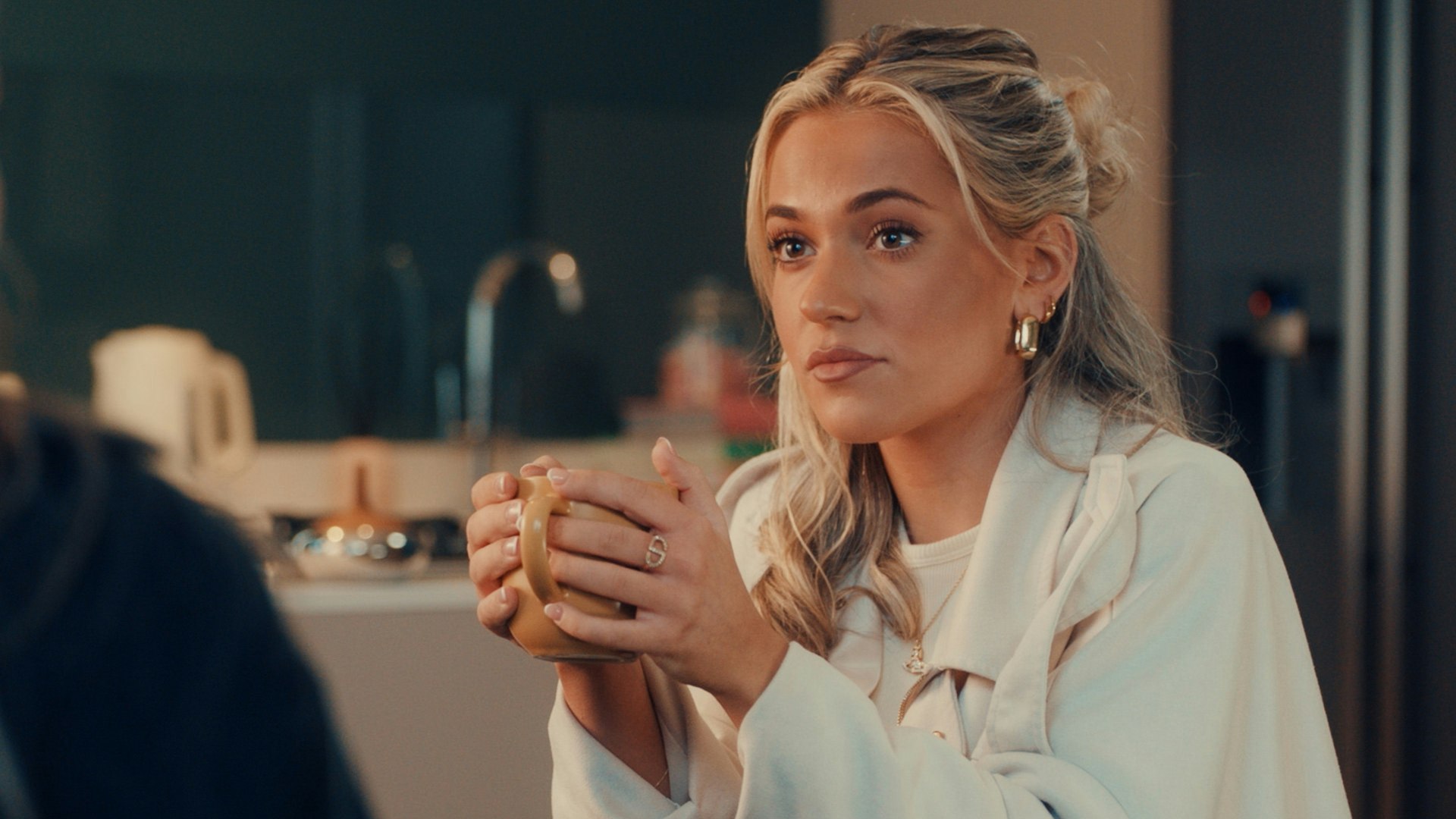 Made in Chelsea’s Jazz Saunders unveils 'dark side' transformation ...