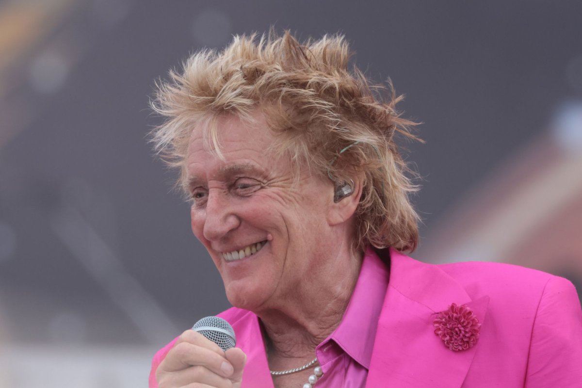 Rod Stewart 'Grammy Salute' special to air May 19 on CBS, Paramount+