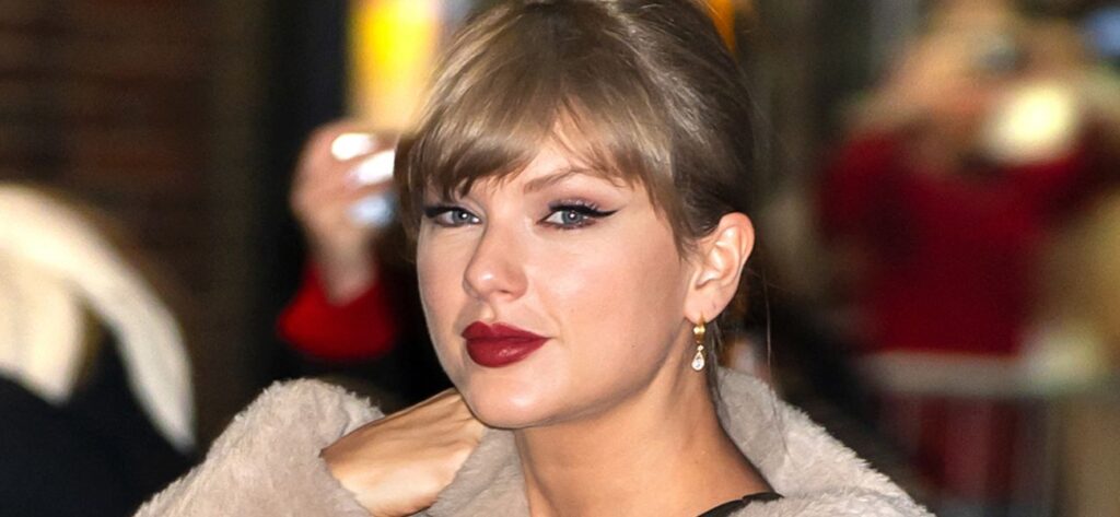 Taylor Swift’s bodyguard drops eye-popping hint about wedding dress ...