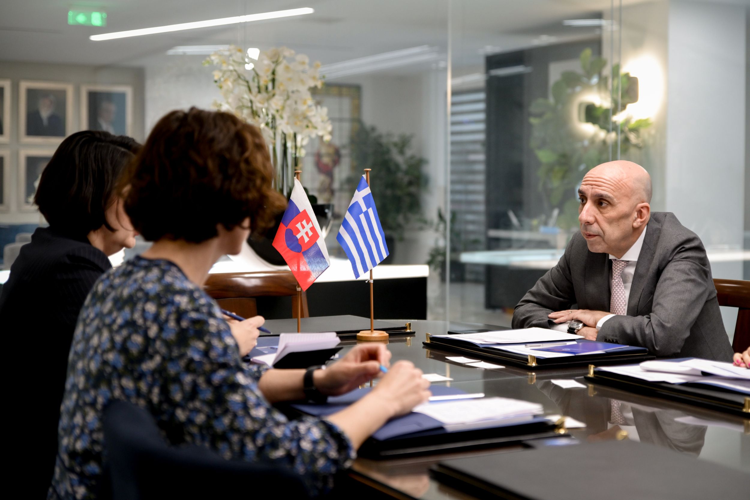 Μπρατάκος: «Η Ελλάδα μπορεί να λειτουργήσει ως κόμβος συνεργασιών και ...