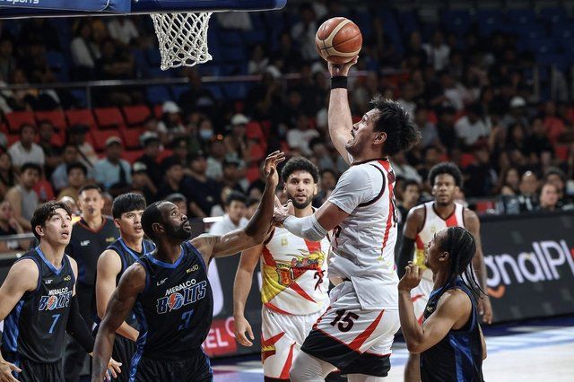 PBA: San Miguel holds on for crucial win over Meralco