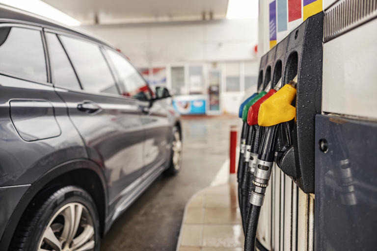 15 gas station mistakes that are costing you money