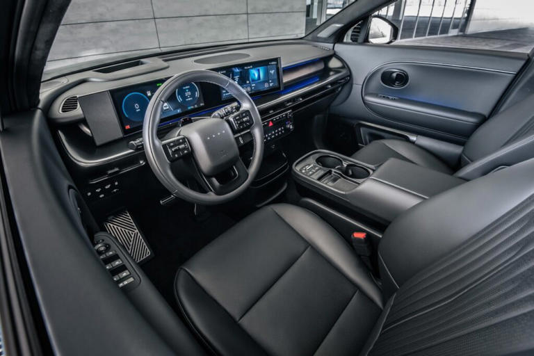 2027 Hyundai Ioniq 9 black ink adds more luxury