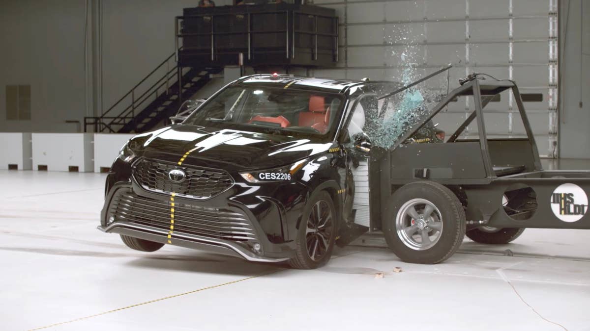 Toyota Highlander vs. Honda Pilot vs. Mazda CX-90: Which SUV is safest?