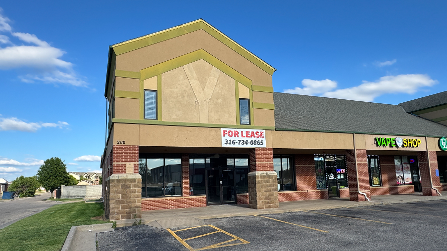 Longtime Wichita liquor store moving to new location