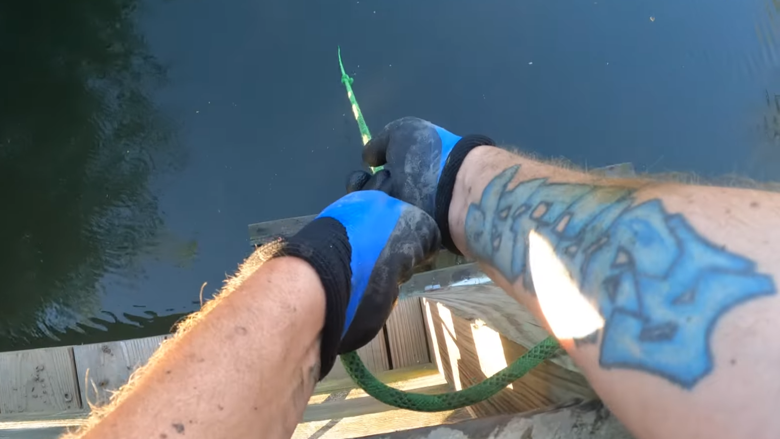 Watch what happens when a magnet pulls a 30-lb tank round from the river