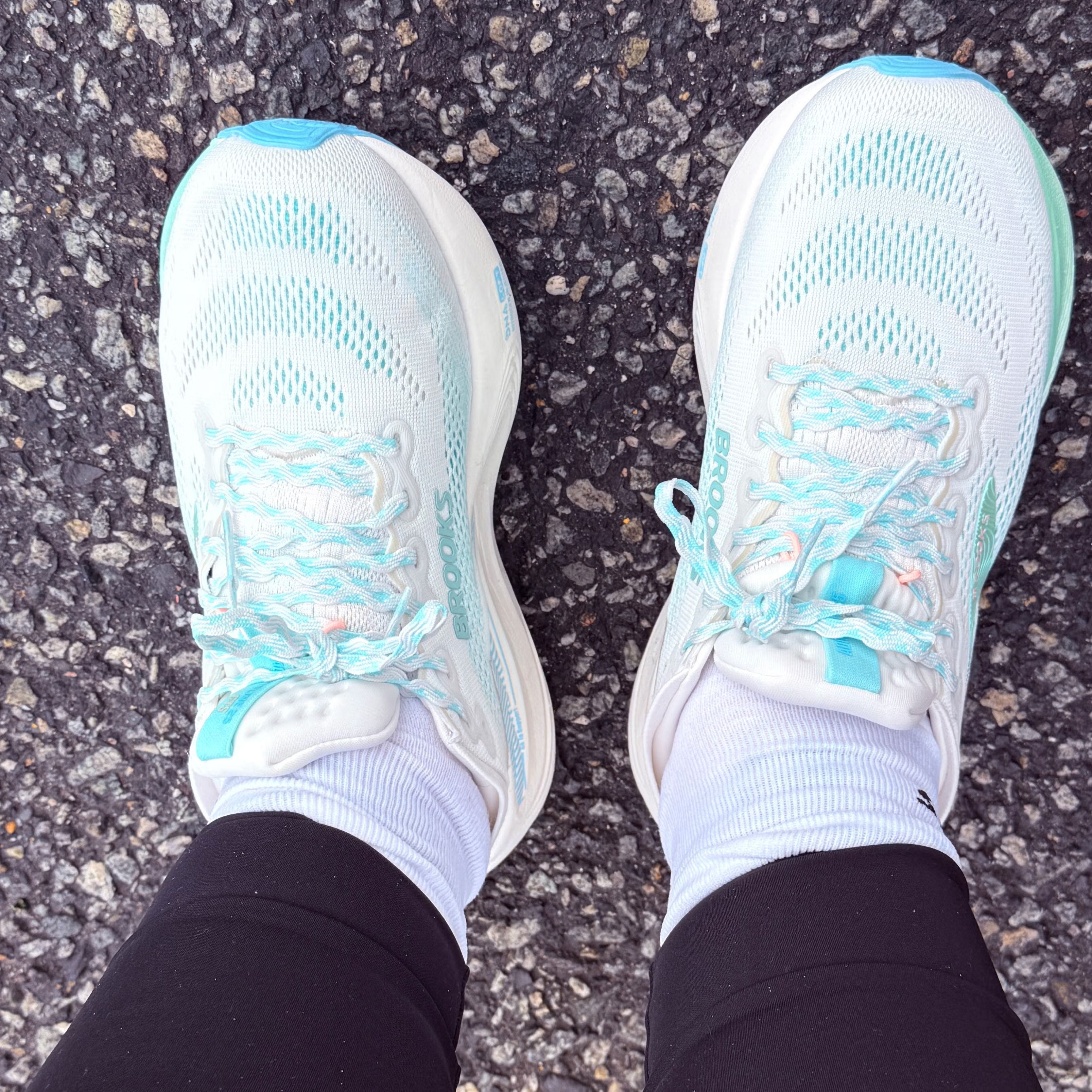 I log 20,000 steps daily: These podiatrist-approved walking shoes for ...