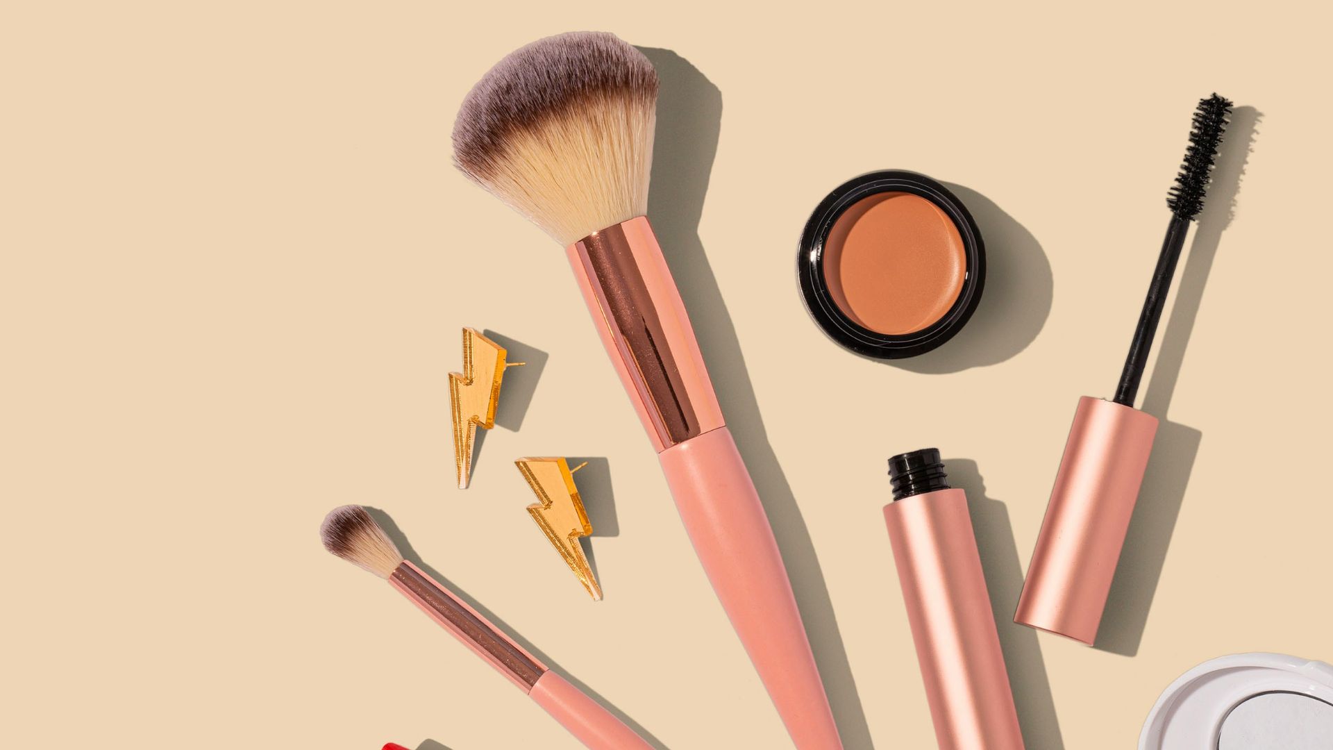 The 20 worst chemicals found in makeup