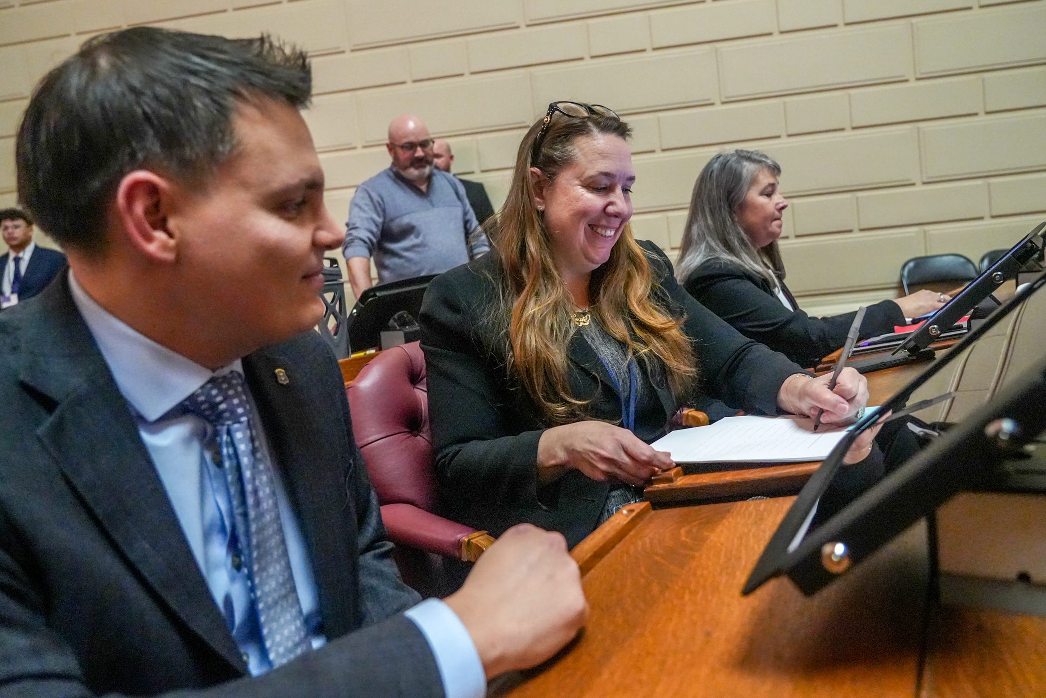 RI House grapples with bill to remove some felony convictions from ...
