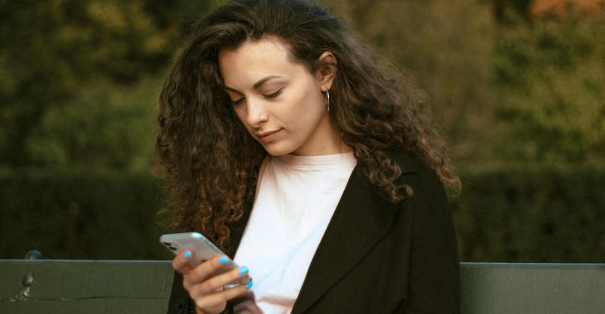 When a woman is truly in love, psychology says she may ignore these 11 ...