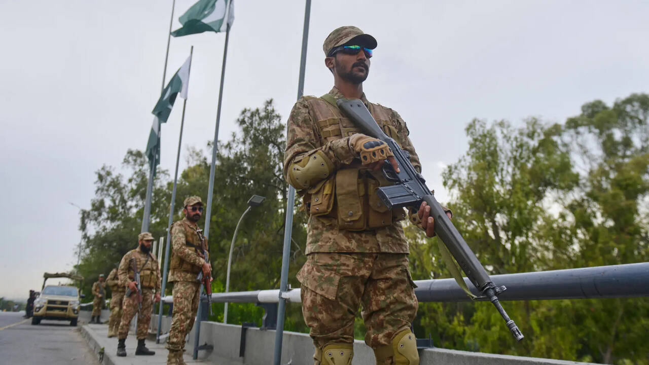 Pakistan Army conducts Fateh-II missile launch