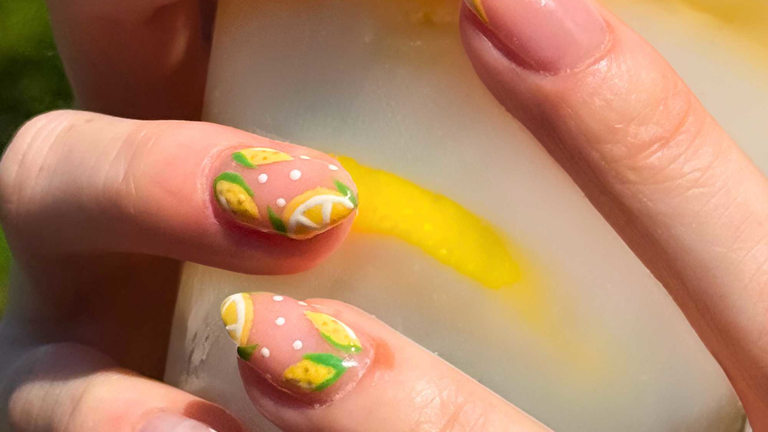 Amalfi-Feeling pur: Die Italian Summer Nails schreien nach Sonne und Meer