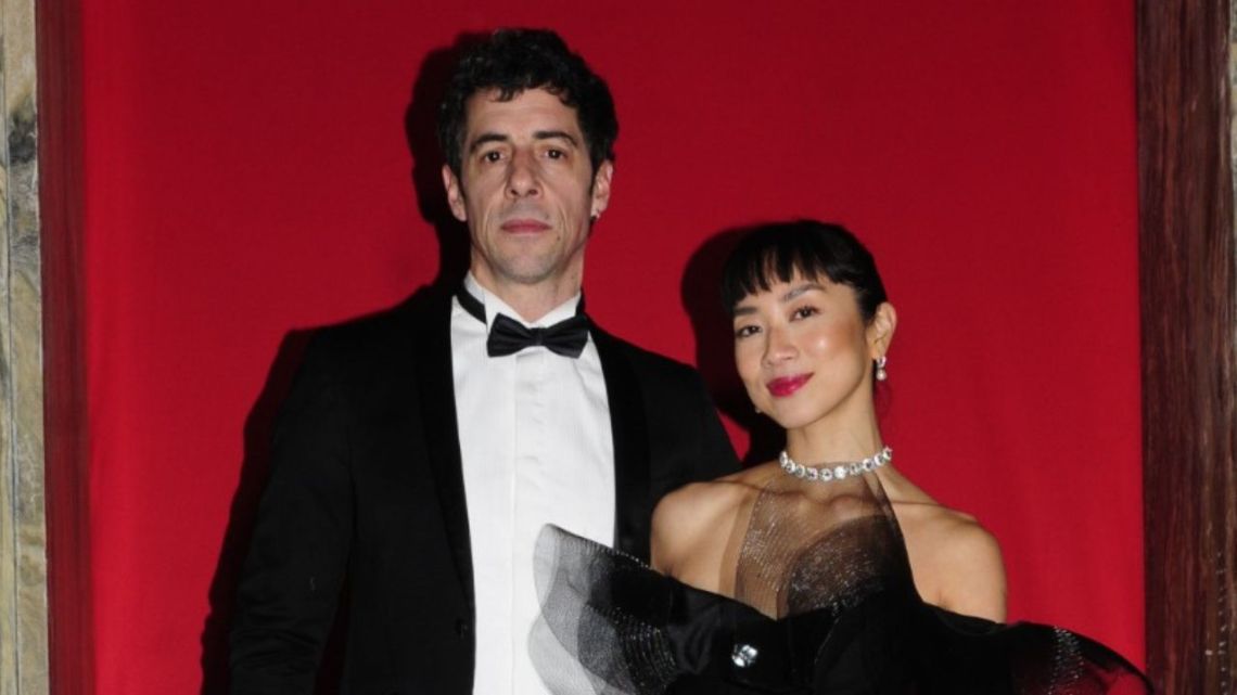 La noche a puro amor de Esteban Lamothe y Débora Nishimoto en la gala ...