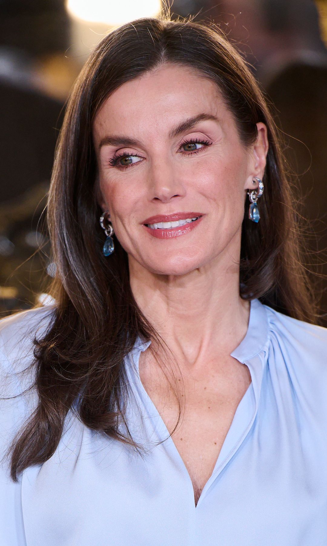 Amelia Bono y la reina Letizia, unidas por el truco de maquillaje que ...