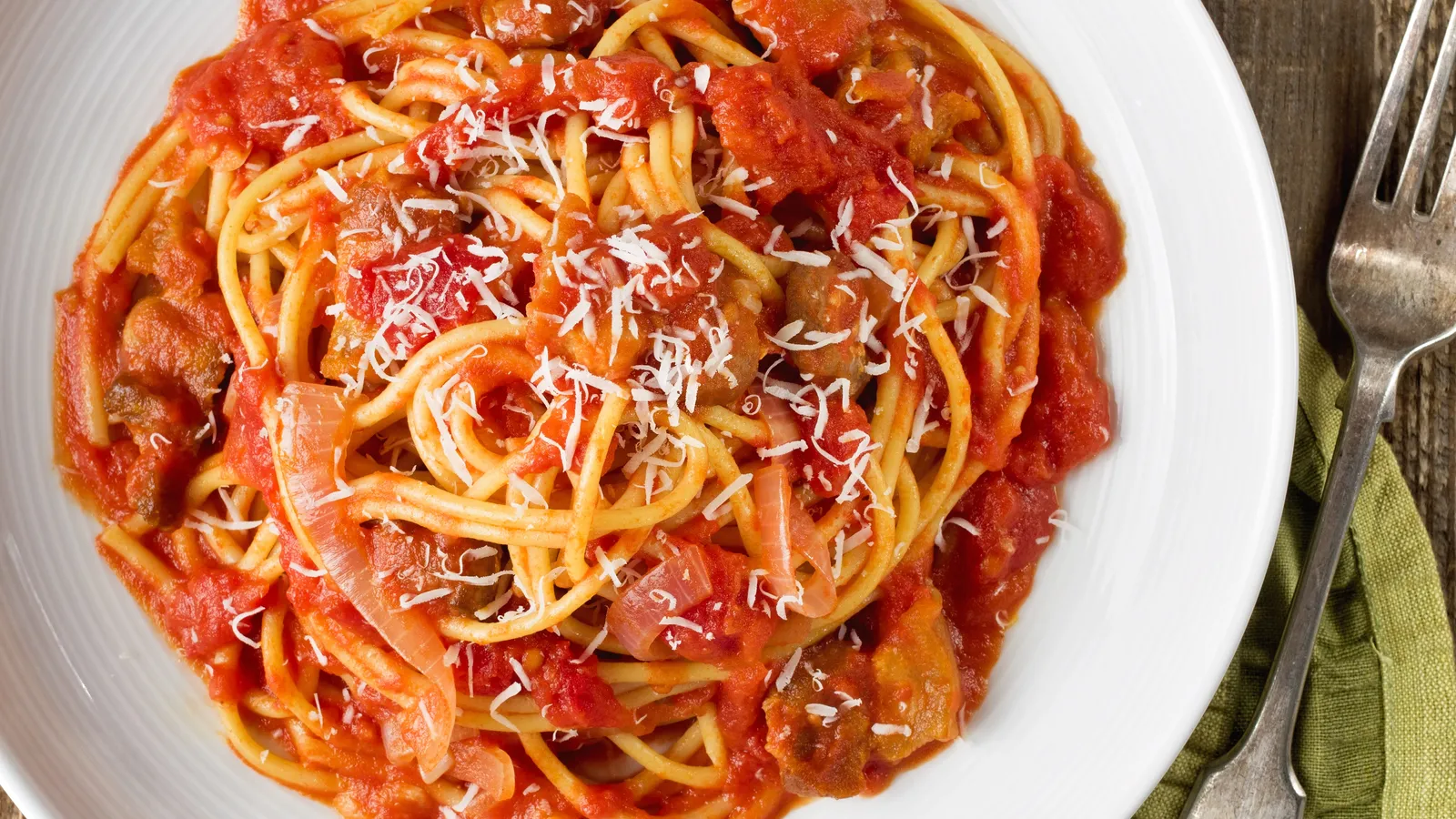 10 bucatini ideas for saucy, twirl-worthy dinners you’ll want on repeat